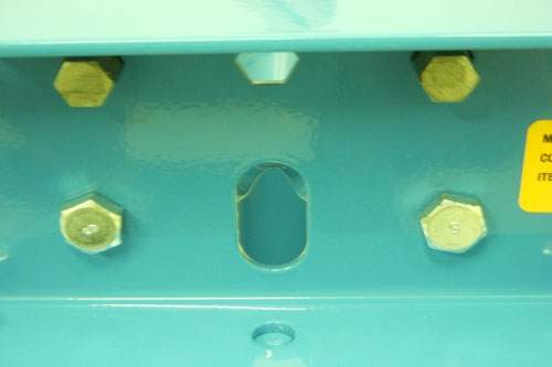 Spring-loaded hex shafts extending through the conveyor frame | JPS ...